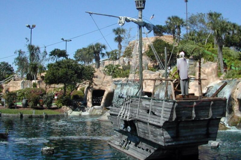 Orlando: Pirate's Cove Adventure Golf Entry Ticket - The Experience: A Closer Look at Pirate’s Cove Adventure Golf