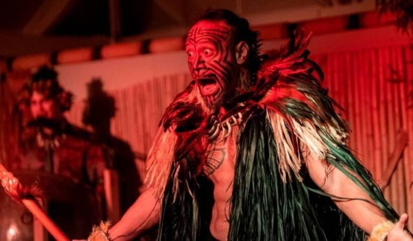 Orlando: Polynesian Fire Luau with Dinner and Live Show - The Show and Atmosphere