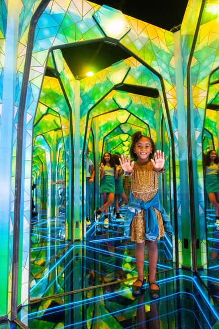 Orlando: Ripley's Mirror Maze Experience - Introduction to the Experience