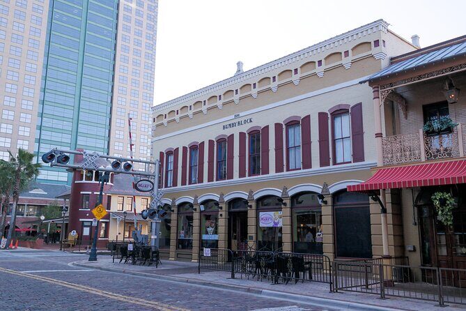 Orlando Scavenger Hunt Walking Tour and Game - Exploring Orlando’s Historic Streets and Lake Eola