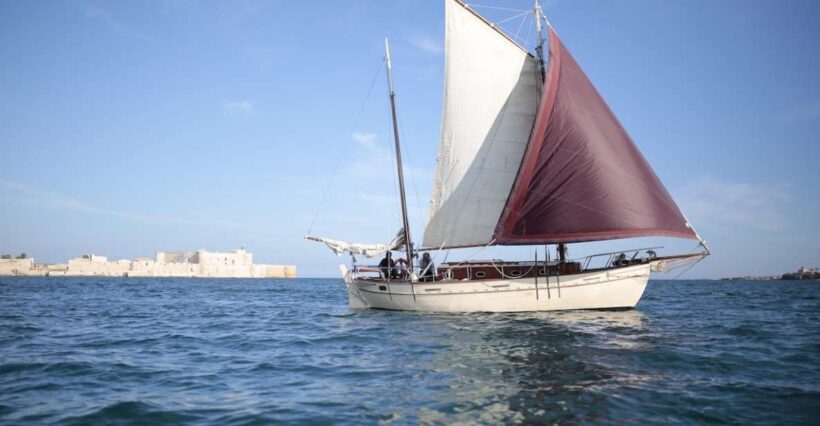 Ortygia: Sailing Tour to Plemmirio with Aperitif - FAQs