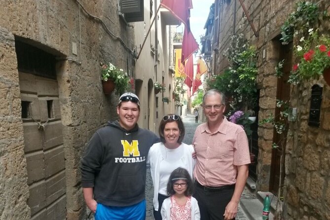 Orvieto and Civita Di Bagnoregio Full Day Trip From Rome - Discovering Civita Di Bagnoregio
