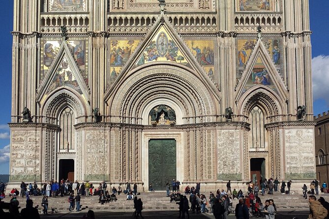 Orvieto and Civita Di Bagnoregio: Private Full Day Trip From Rome - Meeting and Pickup