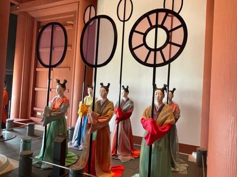 Osaka: 3-hour Osaka Castle & Historical Museum Guided Tour - Guided Tour Features