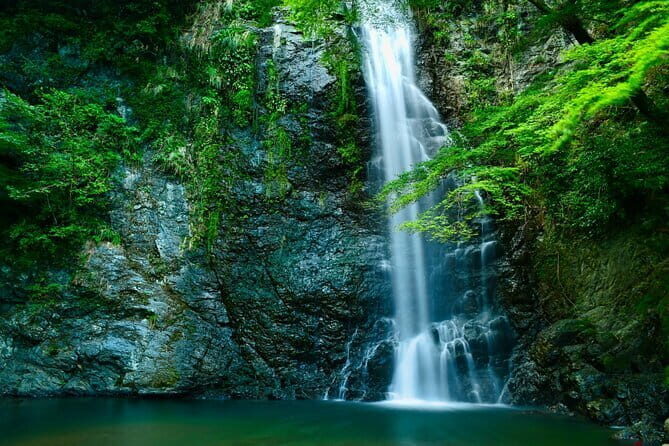 Osaka 8 Hours Tour Explore City and Minoh Falls - Key Points