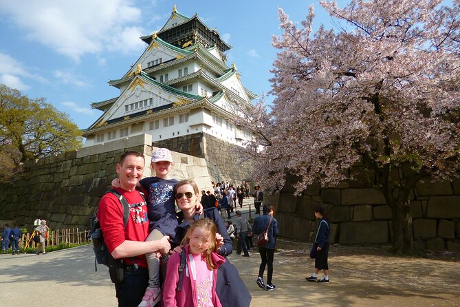 Osaka Castle and a Visit to the Longest Shopping Street in Japan - Uncovering the Secrets of the Samurai Era