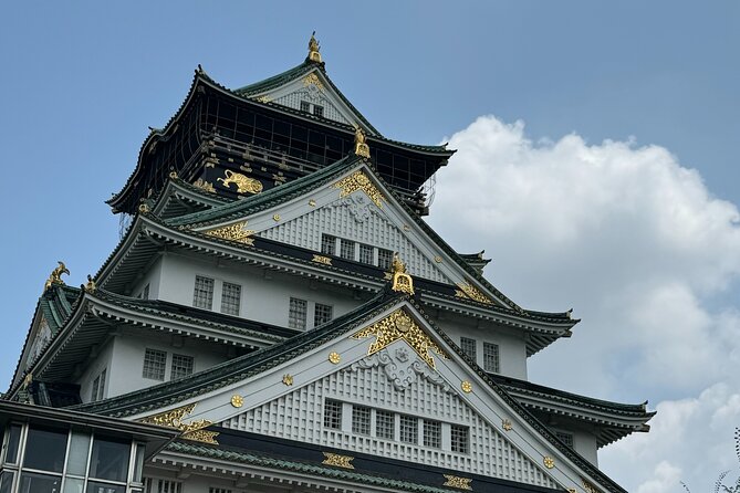 Osaka Castle Walking Tour - History and Architecture of Osaka Castle