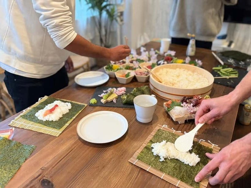 Osaka : Cooking Class hand rolled sushi course in Nanba - An In-Depth Look at the Experience