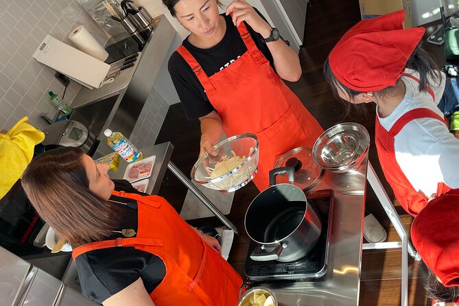 Osaka Cooking Class:Katsu Curry/Bento/Okonomiyaki & Store Tour - Local Tour Experience