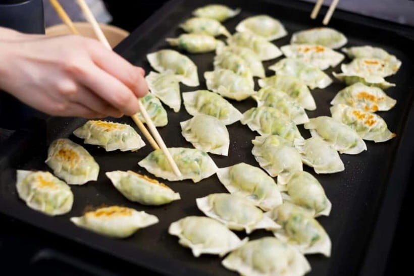 Osaka: Dumplings Workshop with Beer - An Authentic Start: Discovering Gyoza’s Origins