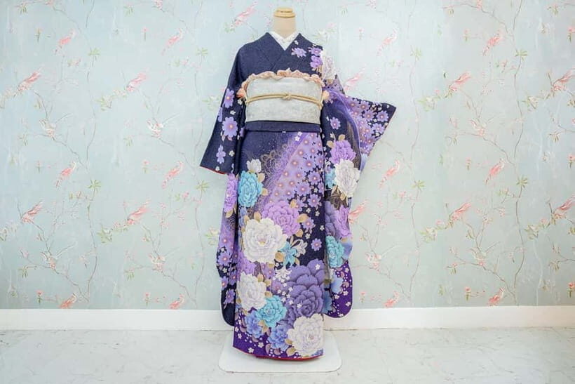 Osaka: Furisode Kimono 1-Day Rental - What is the Osaka Kimono Rental Experience?