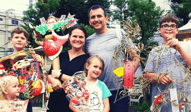 Osaka: Hotspots and Hidden Gems Guided Walking Tour - Tasting Takoyaki and Enjoying Local Drinks