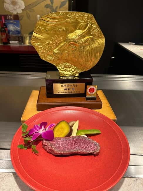 Osaka: Kobe Beef Teppanyaki Experience with Guide - Key Points