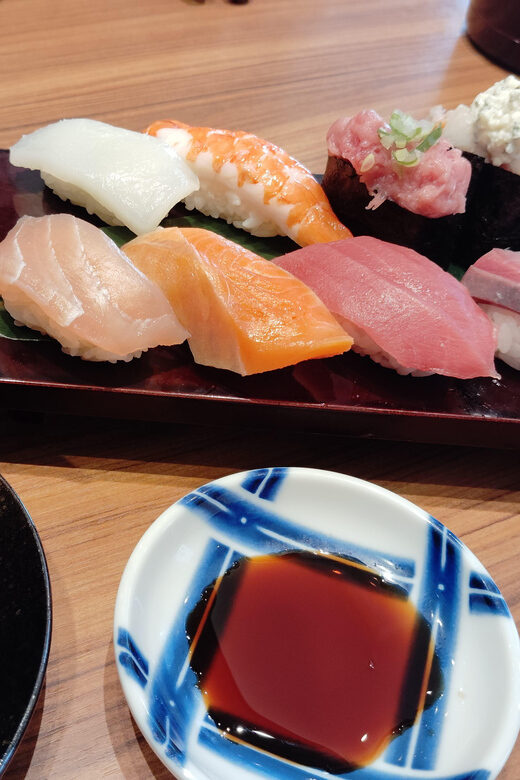 Osaka: Kuromon Market 1.5-Hour Seafood & Street Food Tour - Practical Tips for Participants