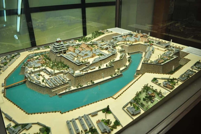 Osaka: Osaka Castle 3 hours Historical Walking Tour - FAQs