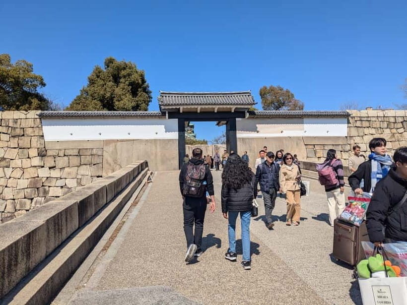 Osaka: Osaka Castle Guided Tour with Local Guide - FAQ