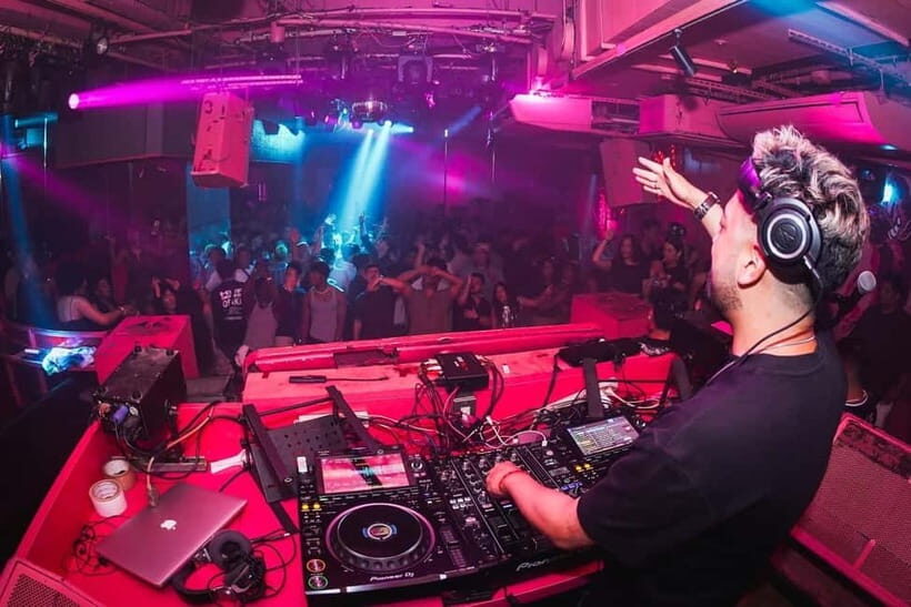 Osaka: Pink Paradise Club with Dance Show and Champagne - An In-Depth Look at the Pink Paradise Club Nightlife Experience