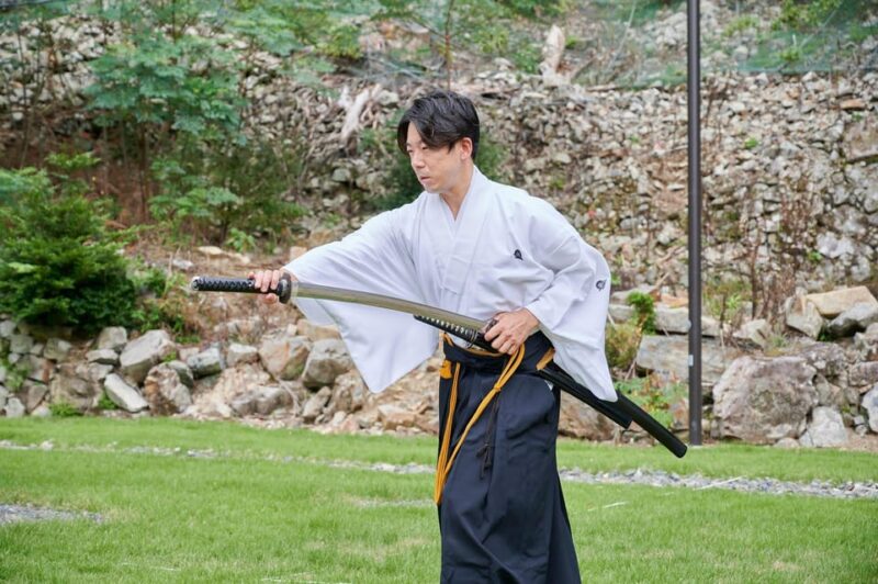 Osaka: Private Samurai Experience - Train With Sword Master - Special Performance