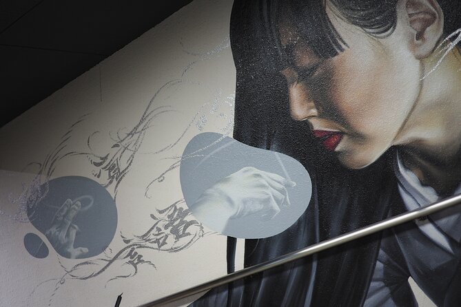 Osaka Street Art Walking Tour - Review Summary