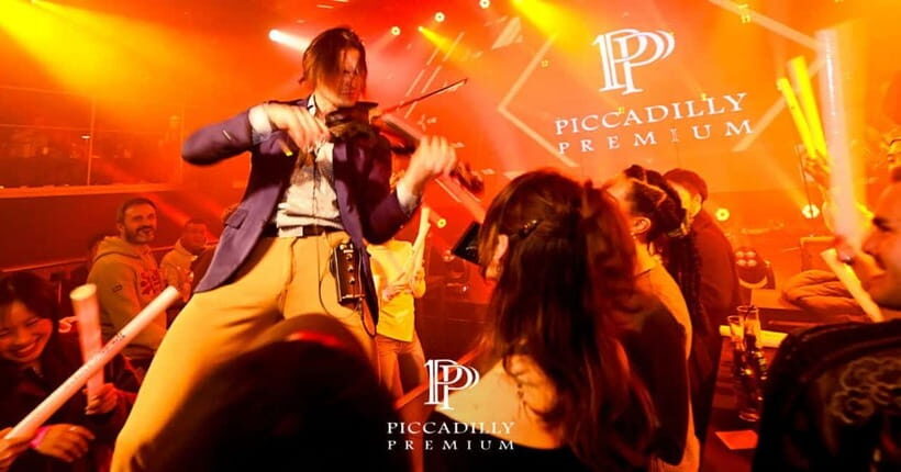 Osaka:PICCADILLY PREMIUM DINNER LIVE&CLUB VIP - The Sum Up