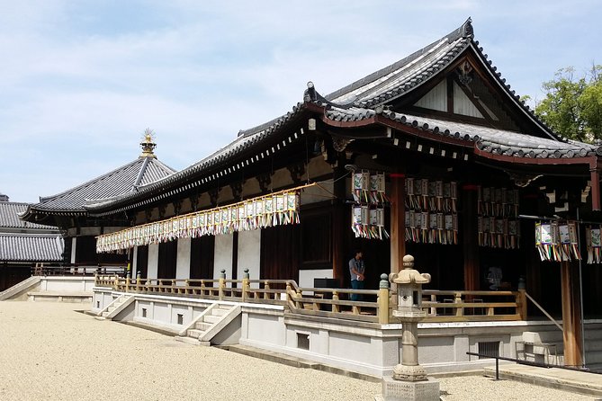 Osakas Best and Brightest by Private Vehicle - Taking in Shinsekai: Retro Charm and Street Food