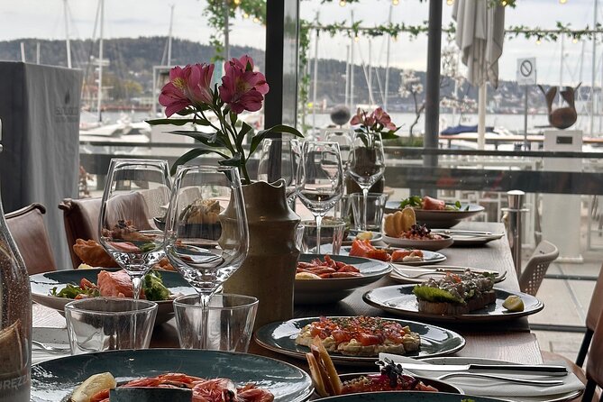 Oslo Highlights and Delights Tour with Salmon Tasting Lunch - Key Points