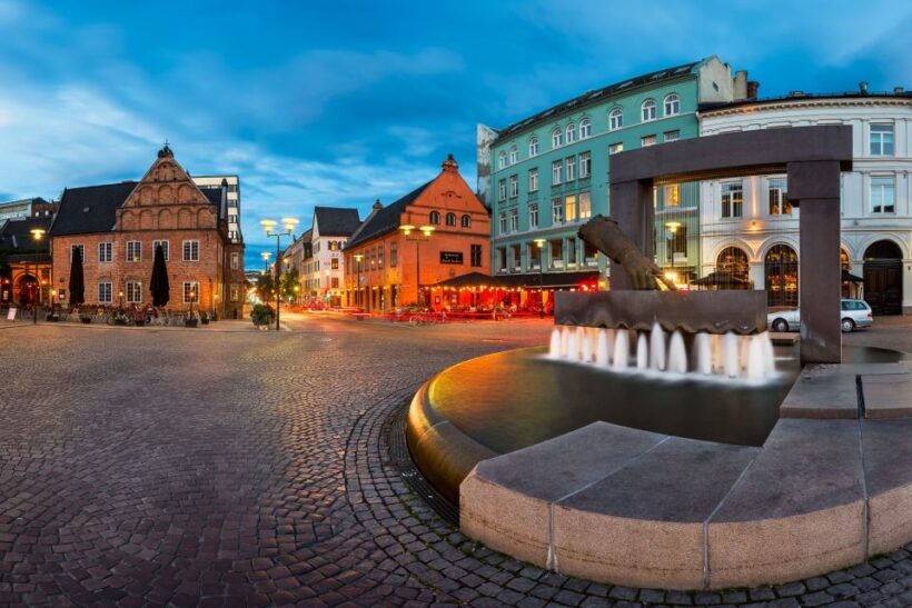 Oslo: Historic Myths & Legends Evening Walking Tour - What Is the Oslo: Historic Myths & Legends Evening Walking Tour?