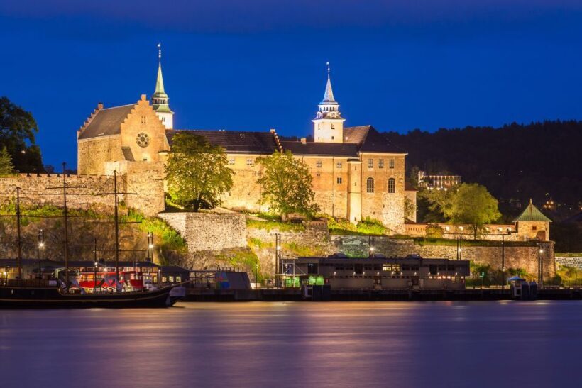 Oslo: Private City Center Highlights Guided Walking Tour - The Sum Up