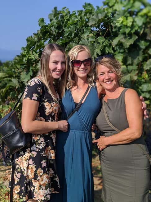 Osoyoos: Osoyoos Full Day Guided Wine Tour - What to Expect: A Day in the Vineyards