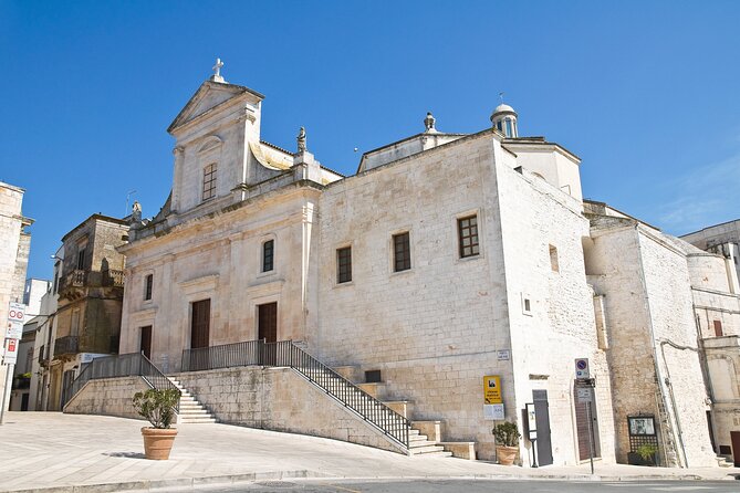 Ostuni, Cisternino Polignano Small-Group Guided Tour From Bari - Inclusions and Accessibility