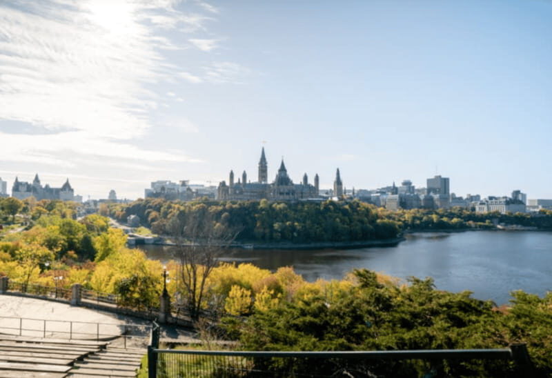 Ottawa Premium Small Group Tour with Canal Cruise - FAQ
