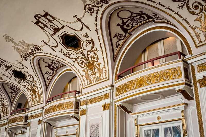 Ottawa: Secrets of the Château Laurier - Guided Hotel Tour - FAQs
