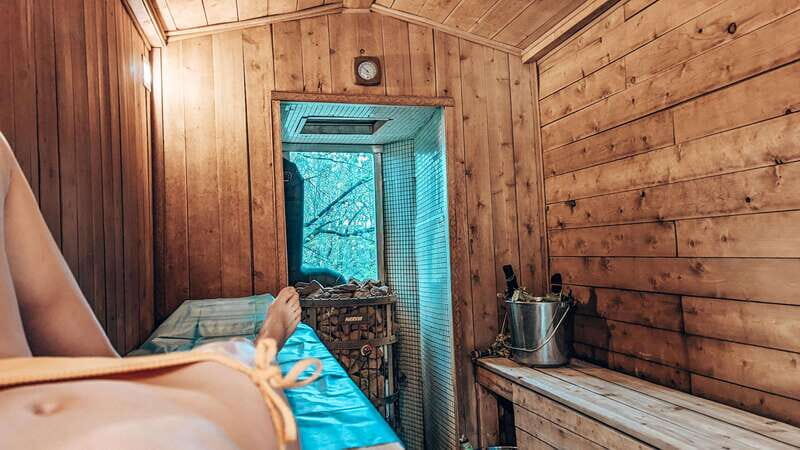 Ottawa: Unique Experience- Hot Leaf Therapy in Private Sauna - An Inside Look at the Experience
