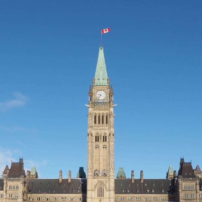 Ottawa: Walking Tour in the Heart of the Capital - Key Points