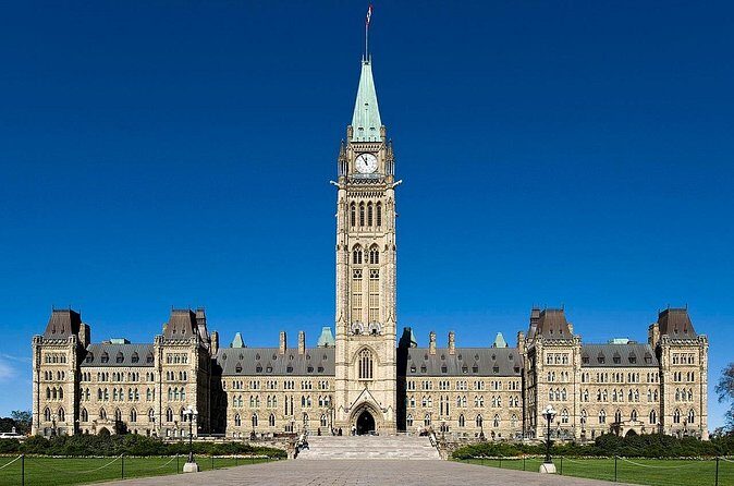 Ottawa's Original Historical Highlights Public Walking Tour - A Deeper Look at the Tour Experience