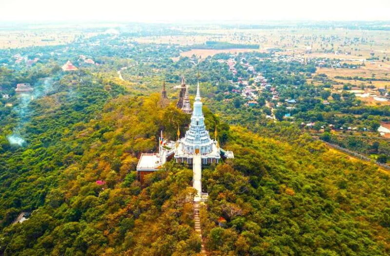 Oudong Mountain & Phnom Baset Private Tours from Phnom Penh - Key Points