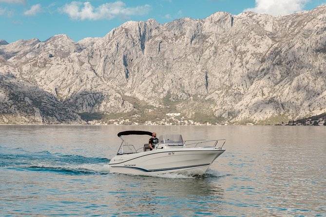 Our Lady of the Rocks two hours private tour - Key Points