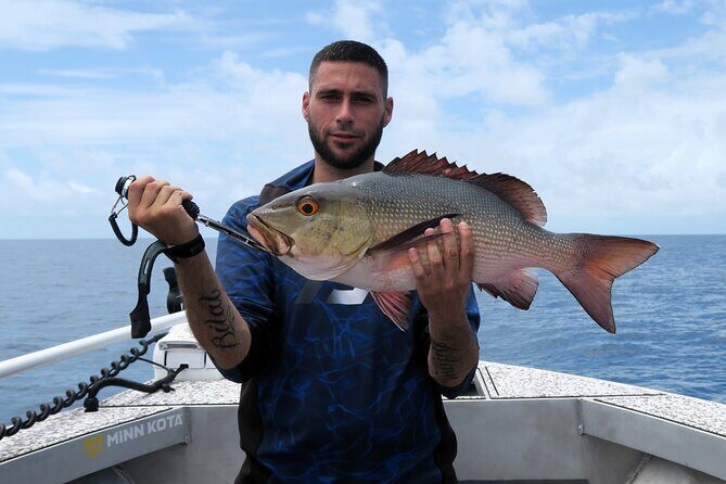 Out n About Sportfishing for Share and Private Charters on Reef and Estuary - FAQs
