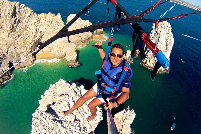 Outdoor Adventure: Parasailing in Los Cabos - The Highlights that Make This Tour Stand Out