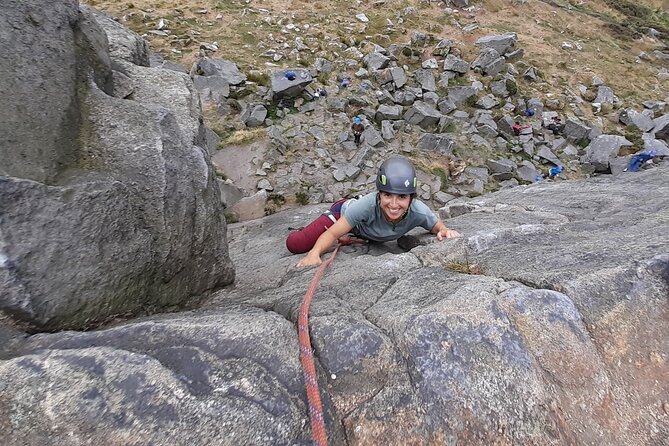 Outdoor Rock Climbing Taster Day in Peak District - Participation Requirements and Restrictions