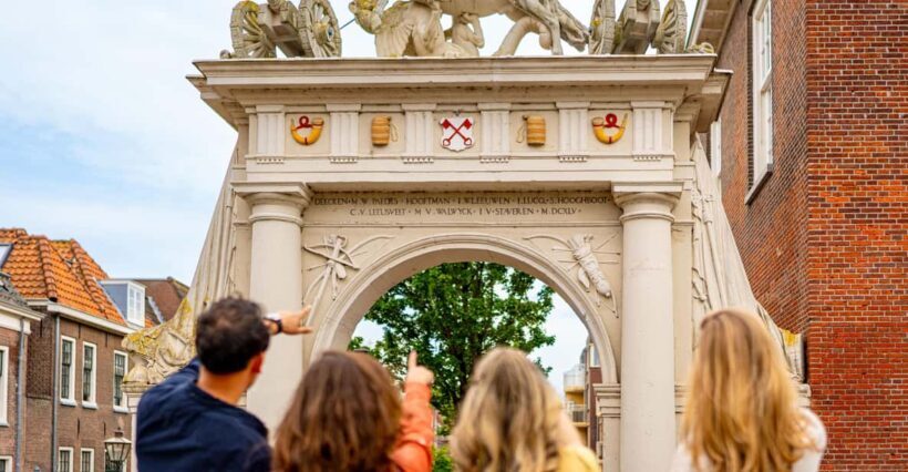 Outside Escape Amsterdam with your friend(s) and have fun! - The Sum Up