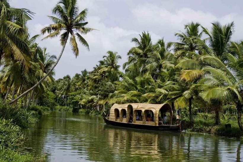 Overnight Alleppey Houseboat Cruise Tour (Kerala Beauty) - Key Points