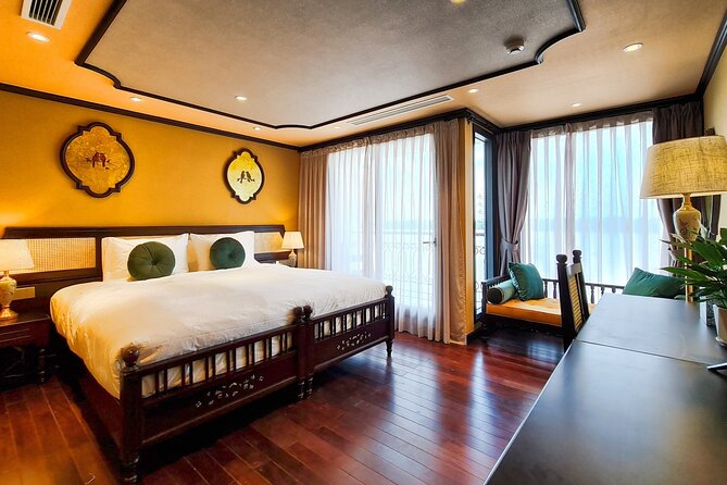 Overnight Indochine Premium Cruising Tour at HaLong (From Halong) - Onboard Experience: Comfort, Food, and Service