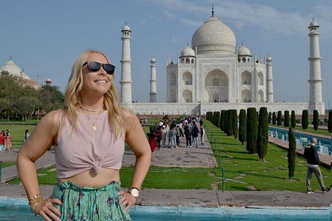 Overnight stay Taj Mahal and Agra Fort tour from Pune - Key Points