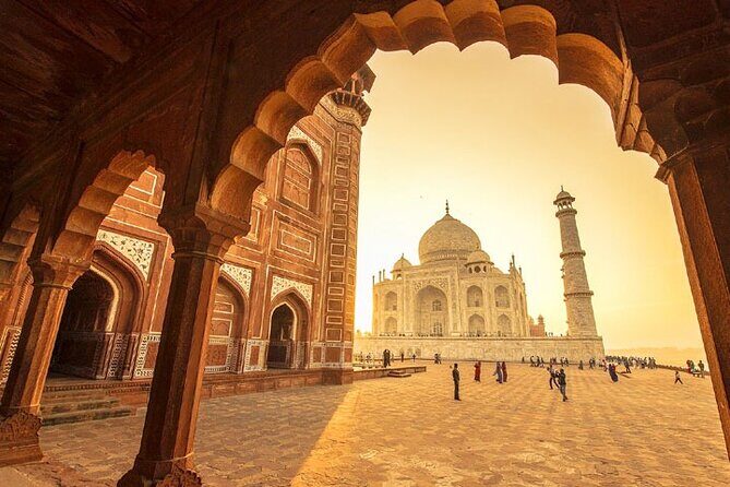 Overnight Taj Mahal Tour By car - Who is This Tour Best For?