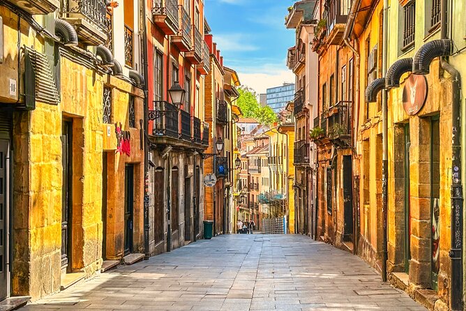 Oviedo Scavenger Hunt and Sights Self Guided Private Tour - Who Would Love This Tour?