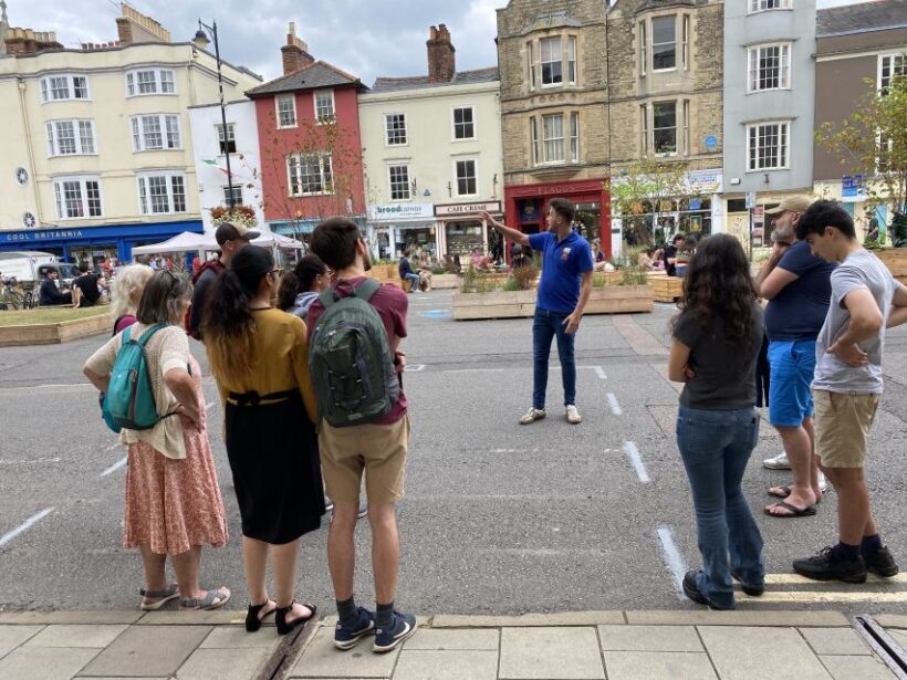 Oxford: Alumni-Led Walking Tour w/New College Entry Option - What People Love Most