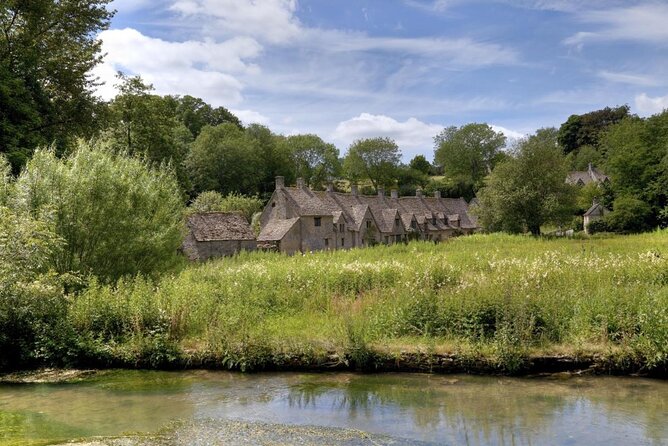 Oxford and Traditional Cotswolds Villages Small-Group Day Tour from London - Key Points