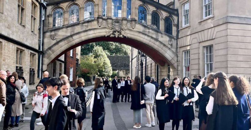 Oxford: City & University Tour with College entry included - Who Should Consider This Tour?