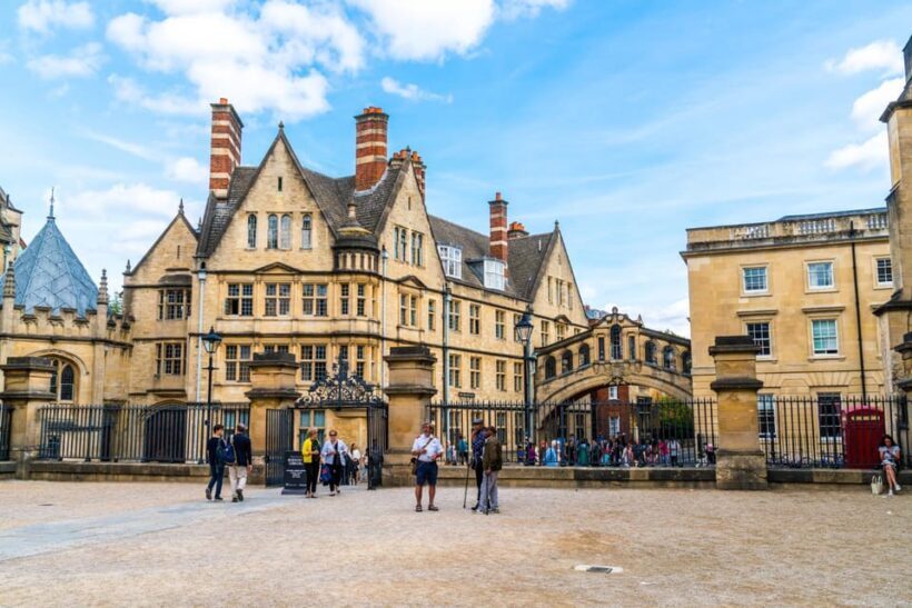 Oxford: Express Walk with a Local in 60 minutes - The Sum Up